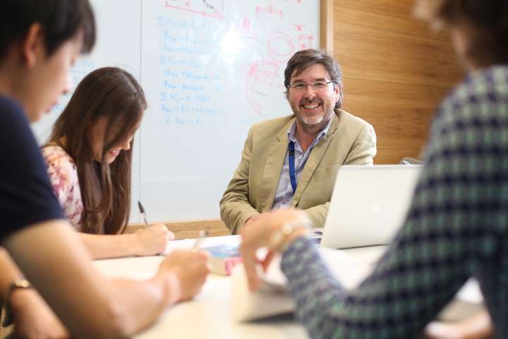 Professor Philip Padfield becomes HEA Principal Fellow | LSTM